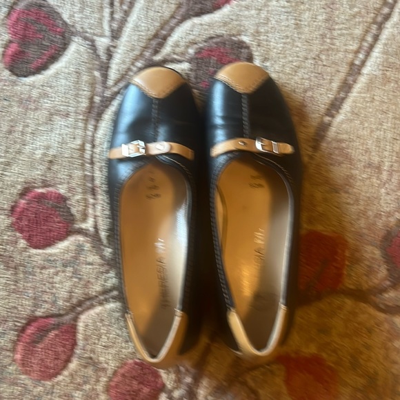 Theresia M | Shoes | Theresia M Black Tan Flats With Toe Buckle | Poshmark